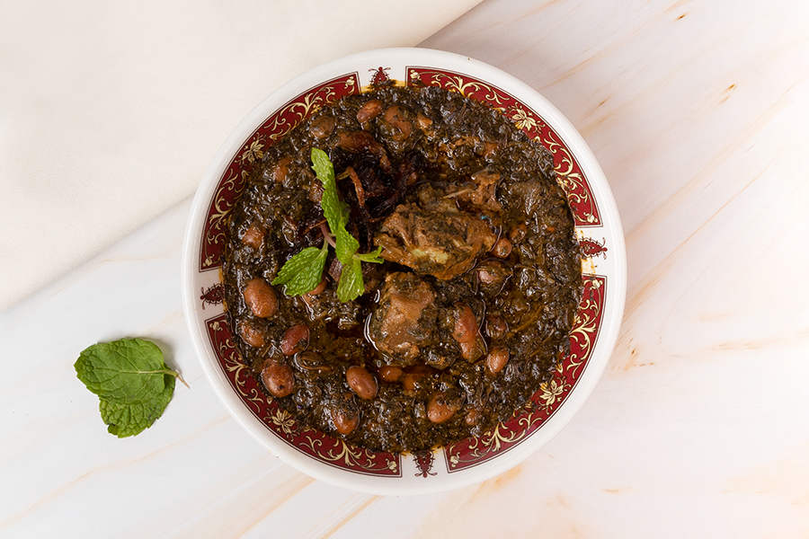 CHELO KHORESHETE GHORMEH SABZI – Ferdowsi Menu