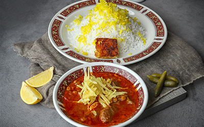 KHORESHT GHEYMEH SIB ZAMINI – Ferdowsi Menu